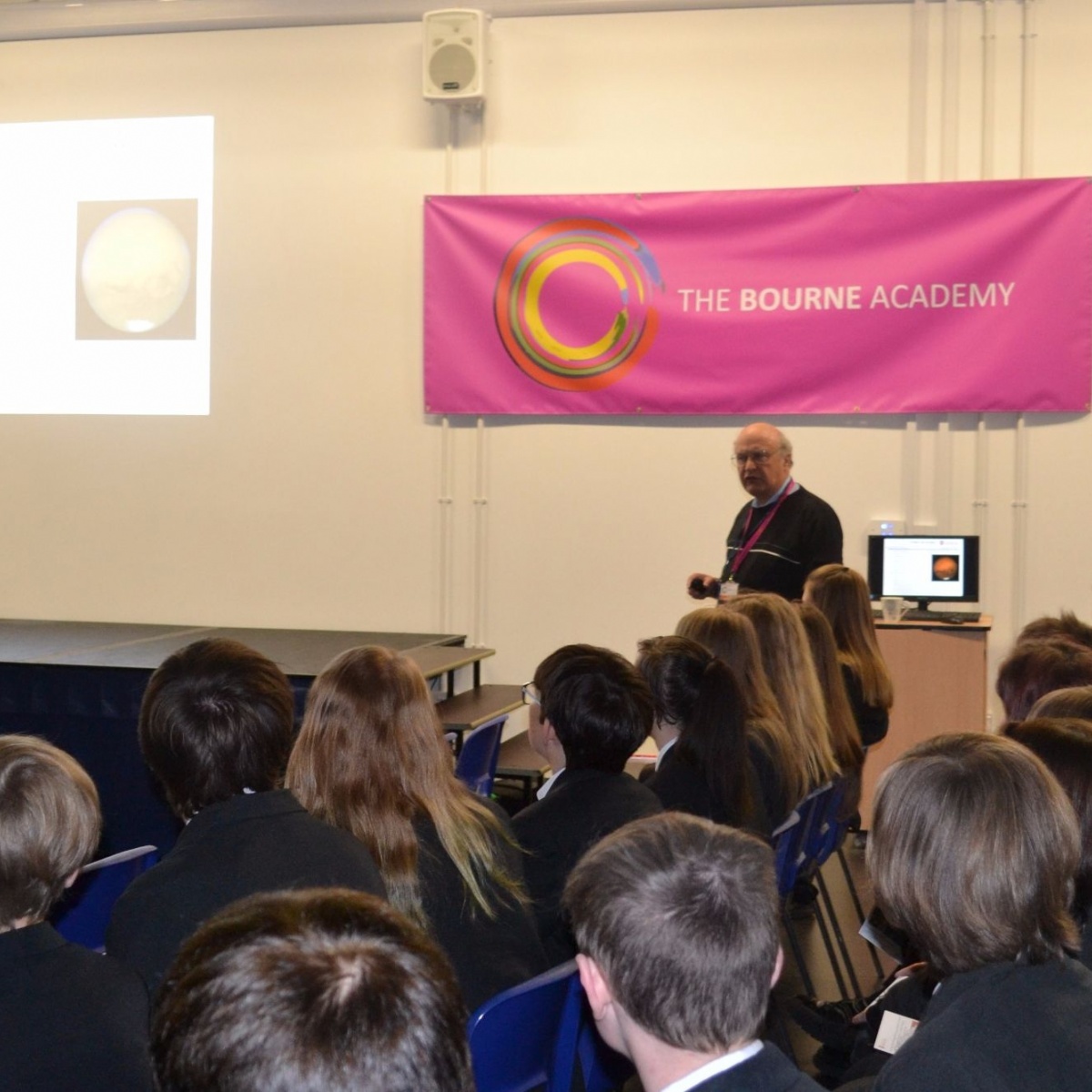 The Bourne Academy - Beagle2Mars Professor Lands At Bourne